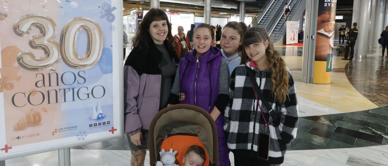 Tres décadas del centro comercial Los Fresnos: "Es un punto neurálgico ...