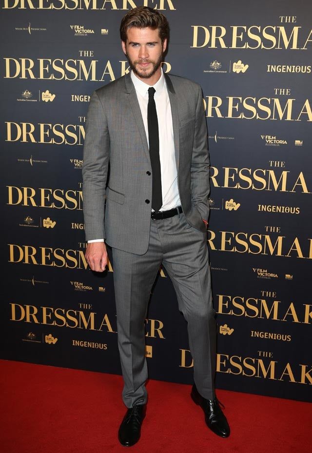 Liam Hemsworth estrena 'The Dressmaker', en familia - Cuore