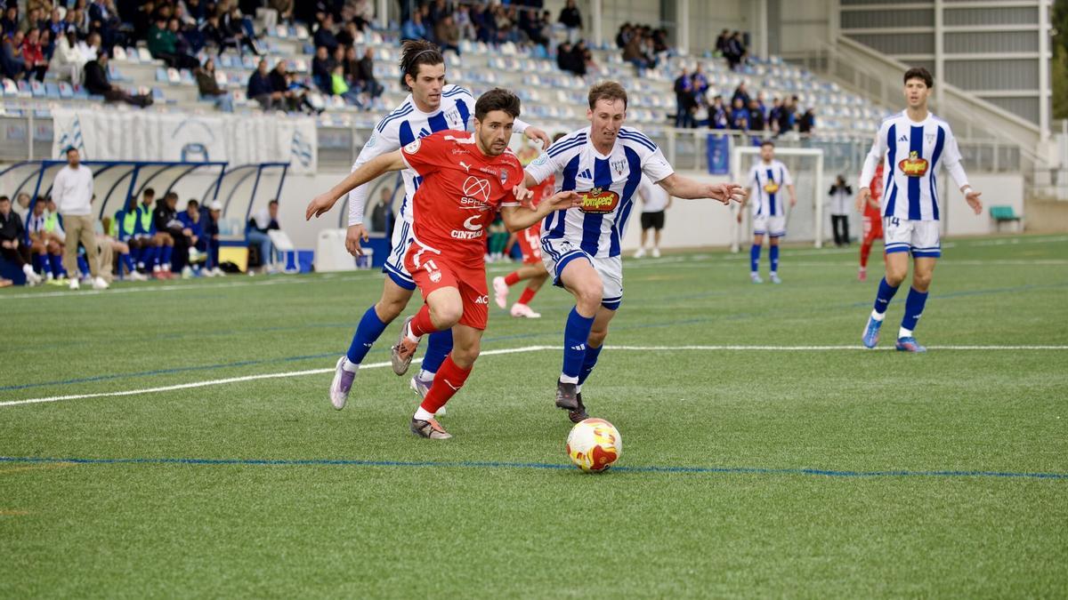 El Deportivo Aragón cae goleado en Mutilva y confirma su crisis (4-1)