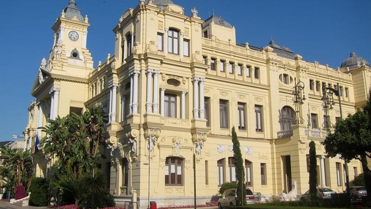 DEUDA DEL AYUNTAMIENTO DE MÁLAGA | El Ayuntamiento de Málaga reduce en ...