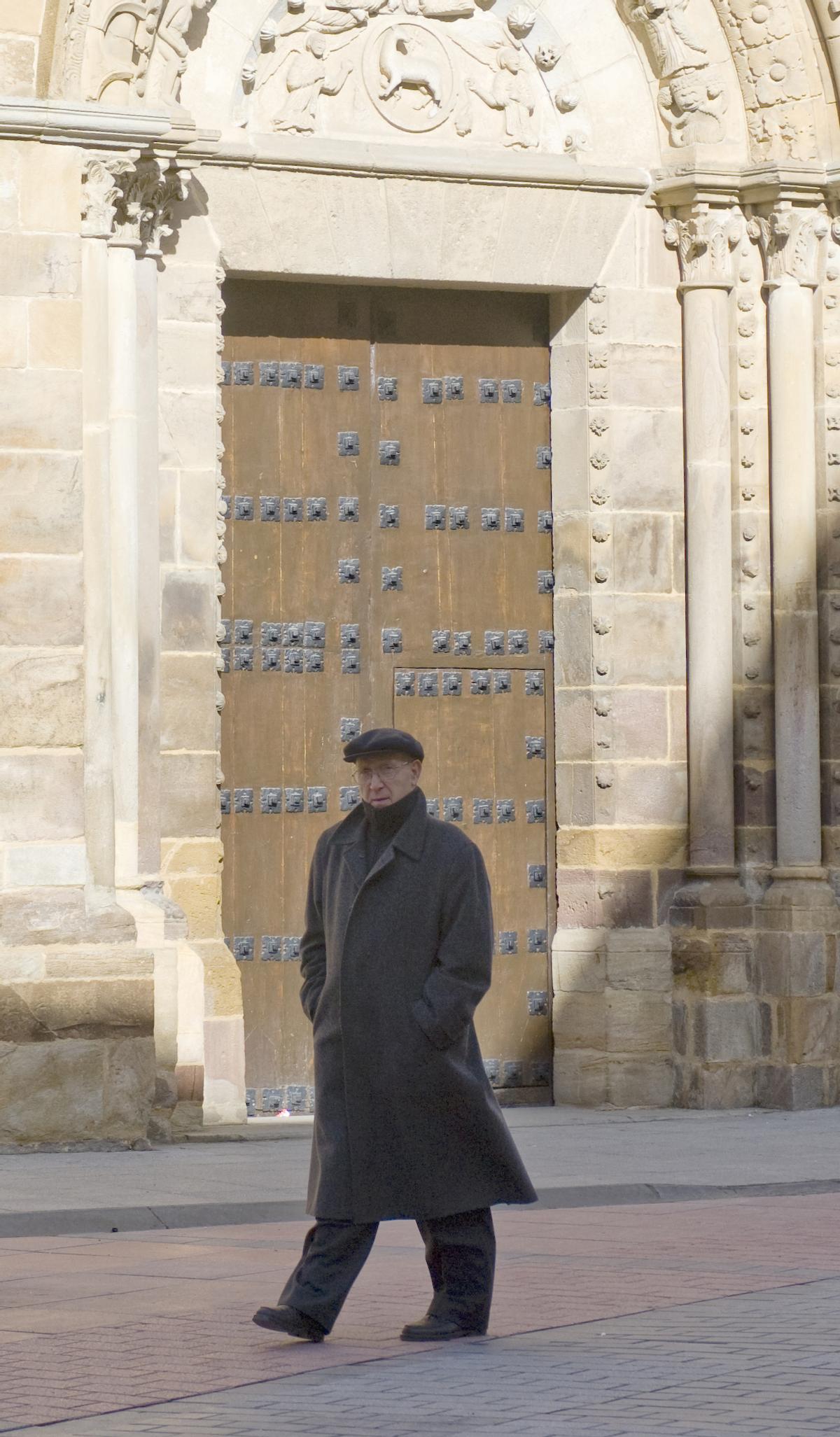 Adiós al "protector" de la iglesia de Santa María de Benavente: Fallece ...