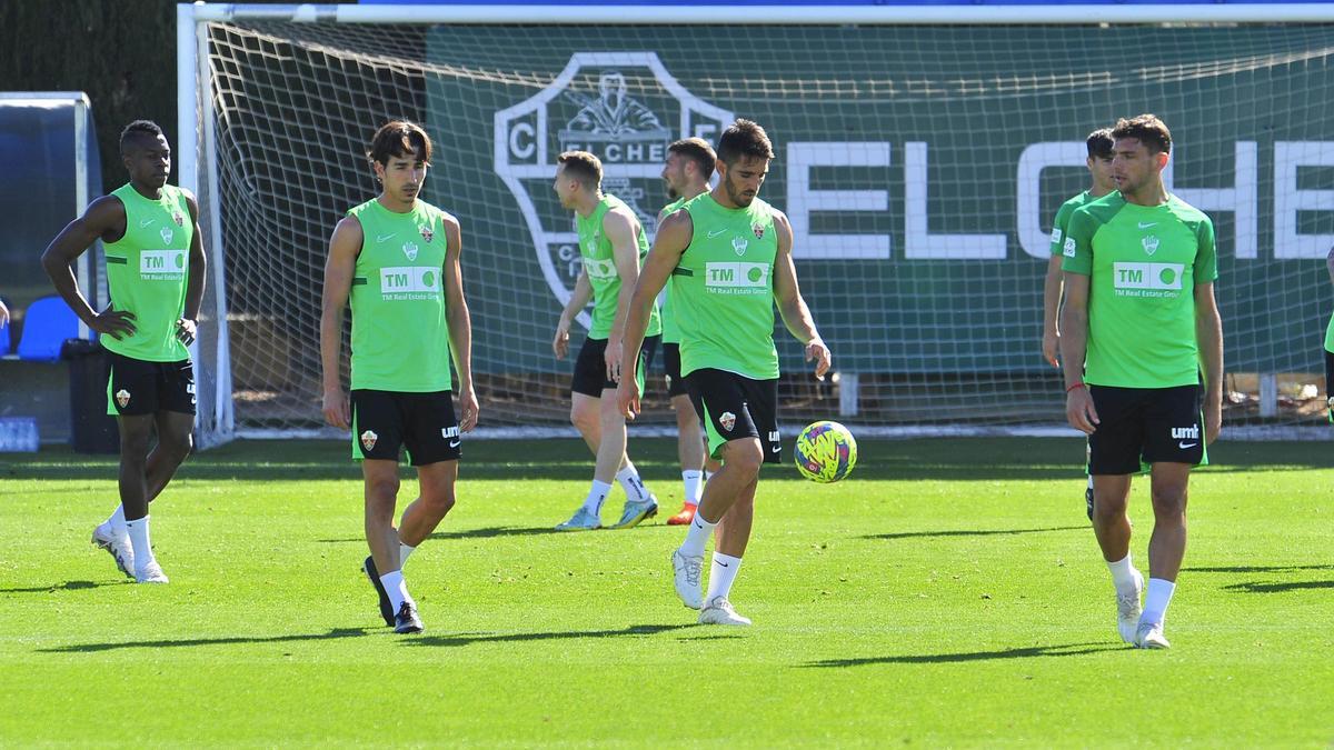 El Elche recupera a Boyé y Pape Cheikh para su próximo partido frente a ...