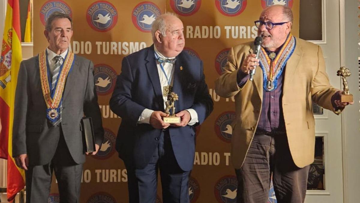 Carlos Guardado recibe el premio "Villa de Madrid" - La Nueva España