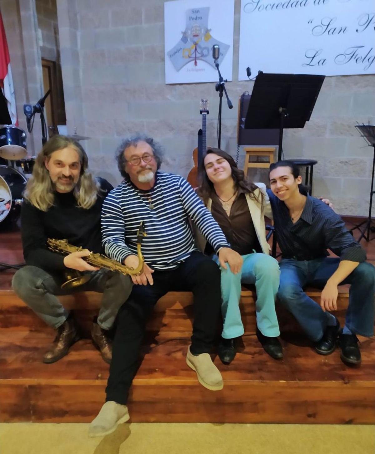 Jorge Serrano salta por fin al escenario: el artista langreano debuta ...