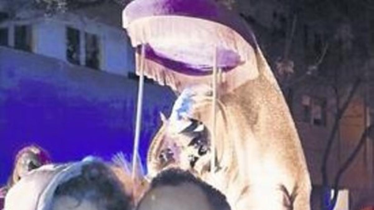 Iniesta y su hija Valeria, en la cabalgata de Reyes