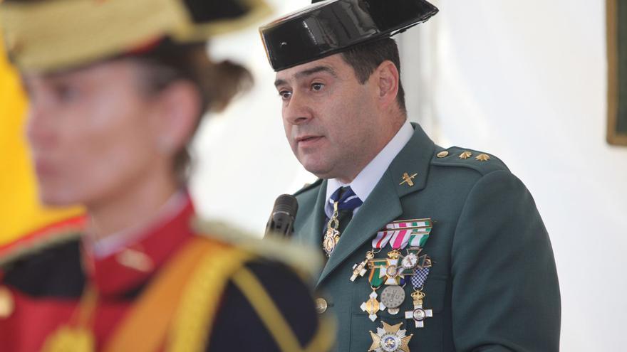 El coronel que hace camino al andar - La Nueva España