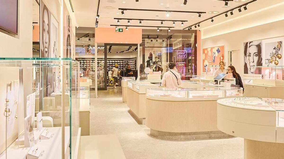 La marca de joyería Pandora abre una ‘flagship’, una tienda insignia ...