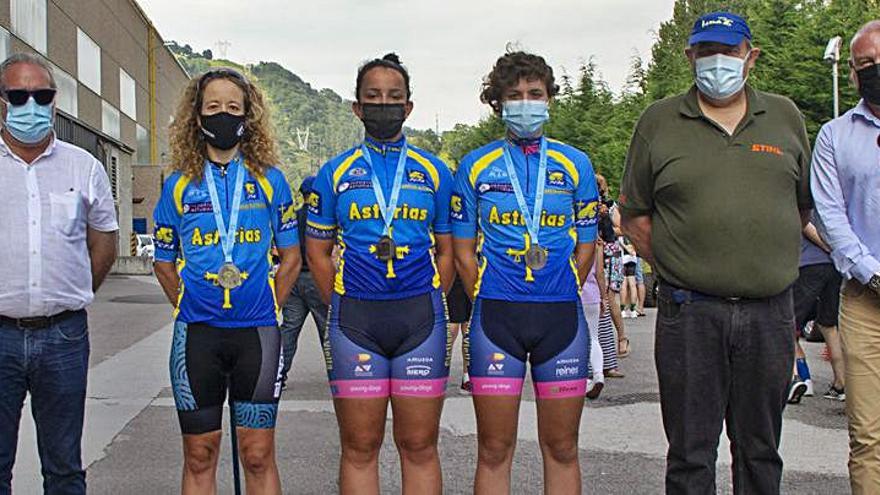 Lydia Pinto, Andrea Álvarez y Estefanía Vega, campeonas de Asturias de ...