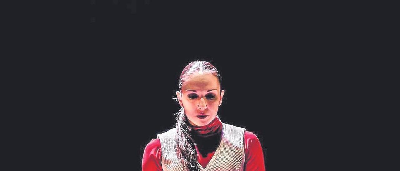 Sara Cano: "El folclore es un arte vivo que admite el cambio"