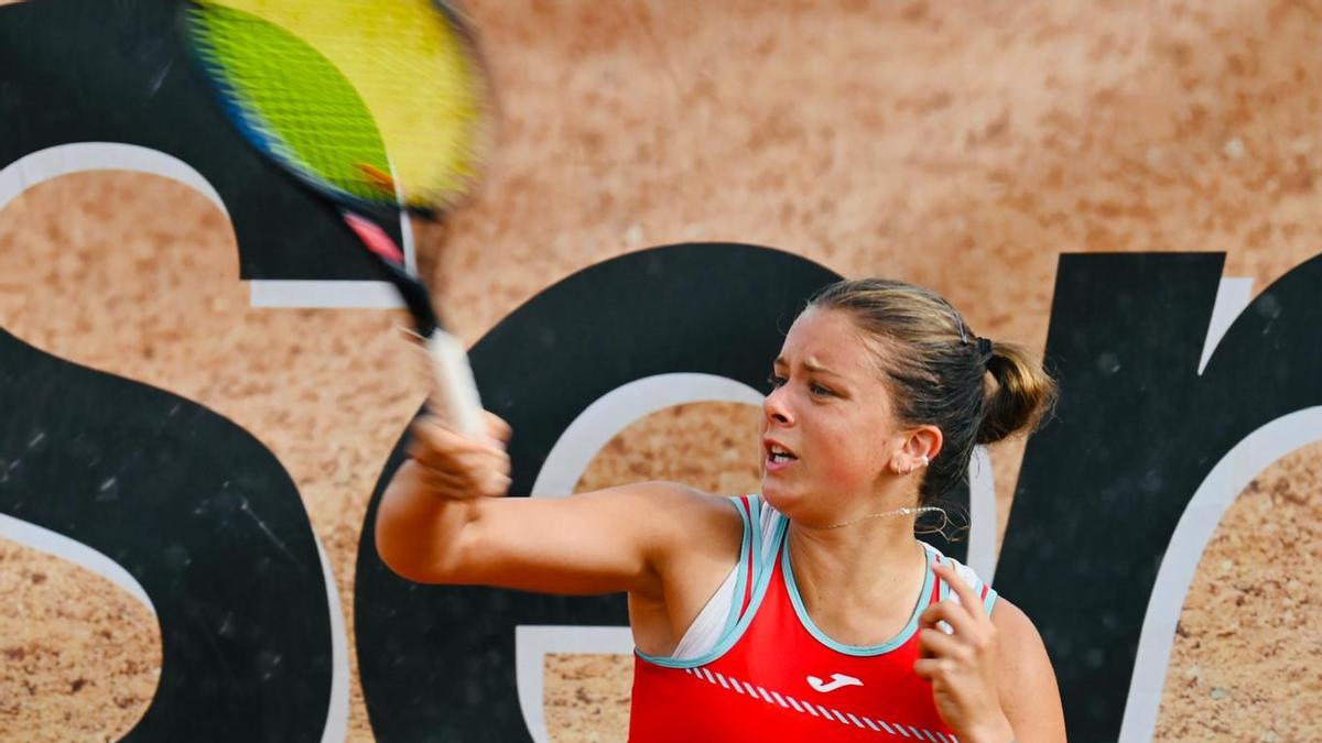 TENIS EL CORTIJO: Alejandro Manzanera, Tomás Curras y Ariana Geerlings ...