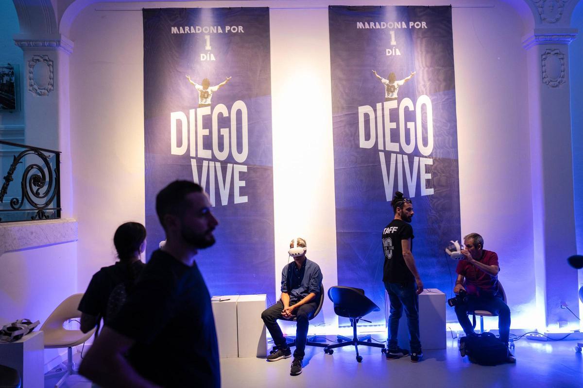 Maradona vuelve a Barcelona con la exposición inmersiva 'Diego Vive' | FOTOS
