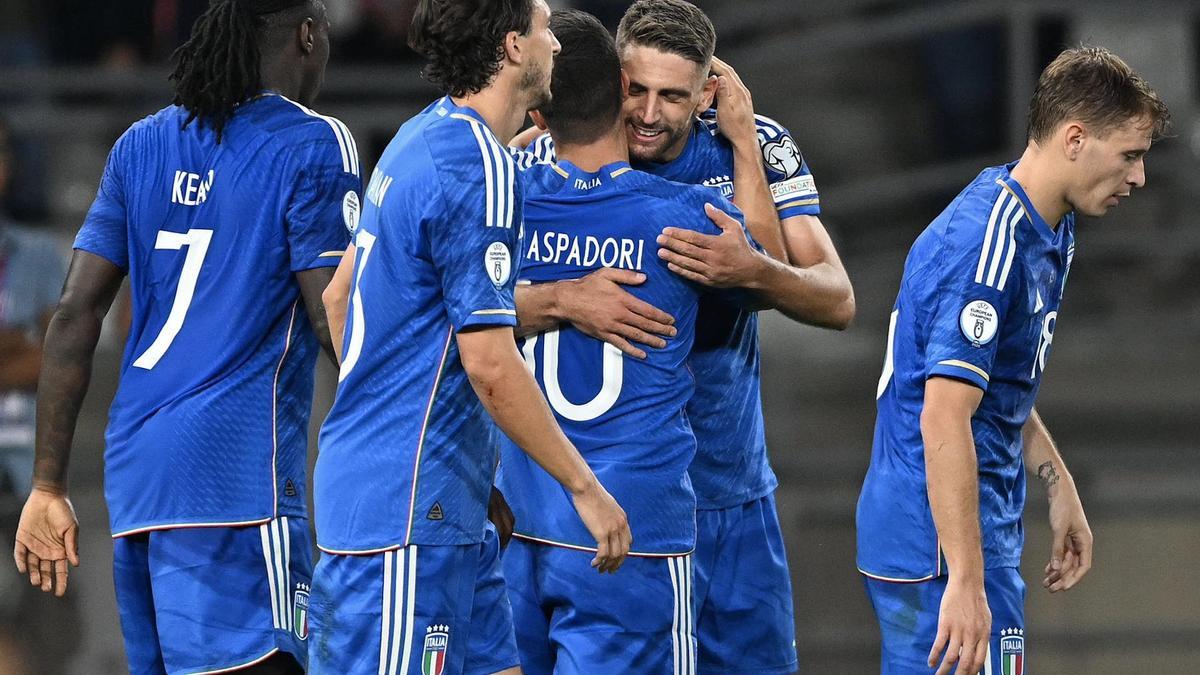 Resumen y goles del Italia - Malta (4-0) partido de la jornada 7