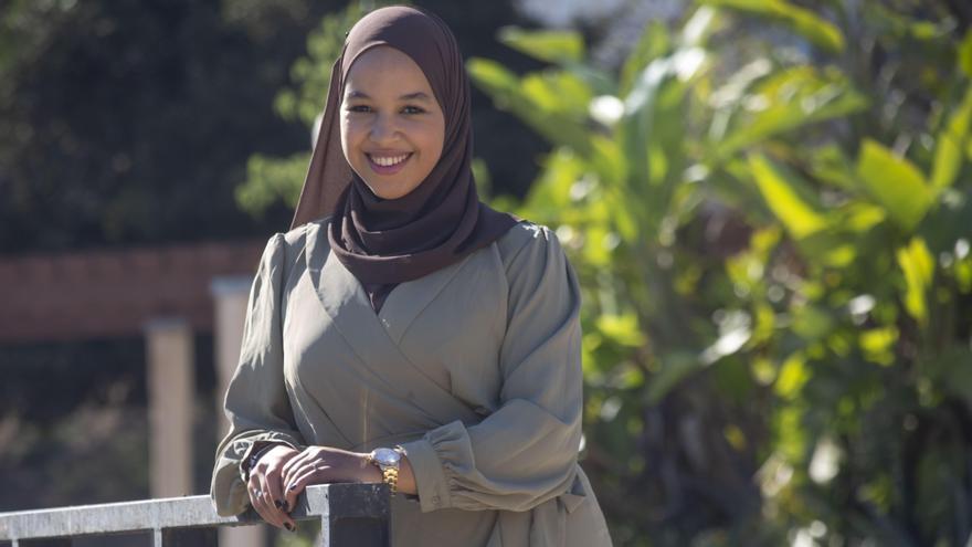 Hind El Fadli: "Las feministas musulmanas no necesitamos que nos salven ...