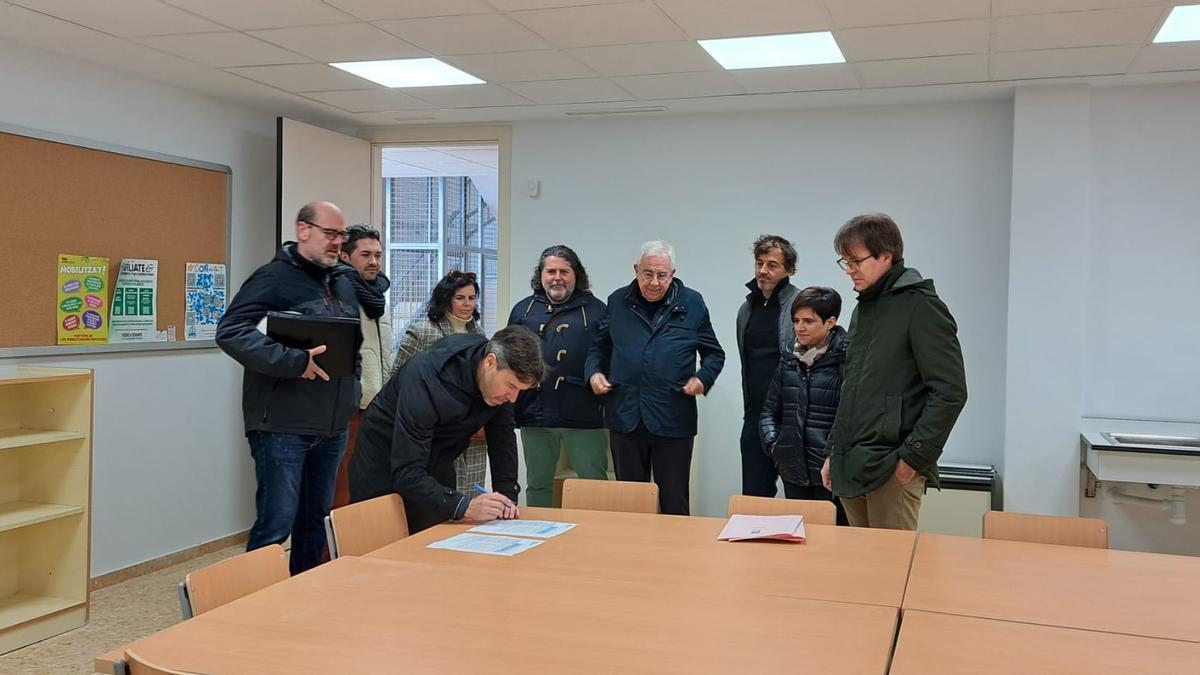 Los alumnos de primaria del CEIP Lluís Vives de Bocairent dejan los ...