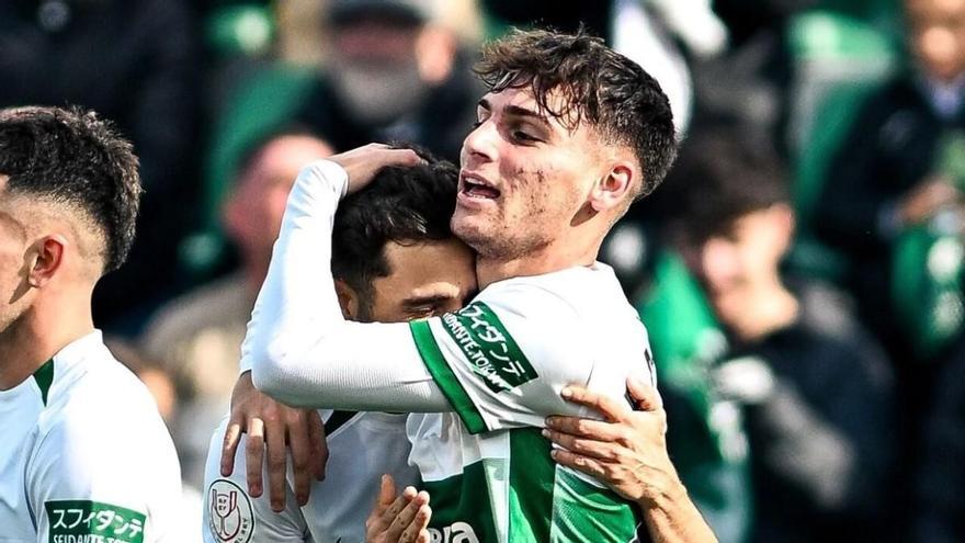 El Real Madrid va a por una joya del Elche