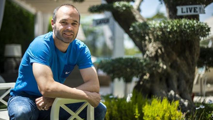 Iniesta: "No soy mejor, soy distinto, pero sigo siendo yo"