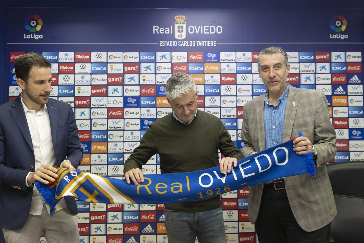 Las imágenes de la presentación de Roberto Suárez como director ...