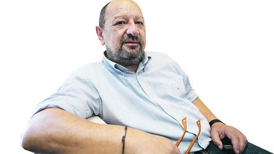 El nuevo gobierno pixueto prevé liberar al Alcalde y al edil Gabriel López