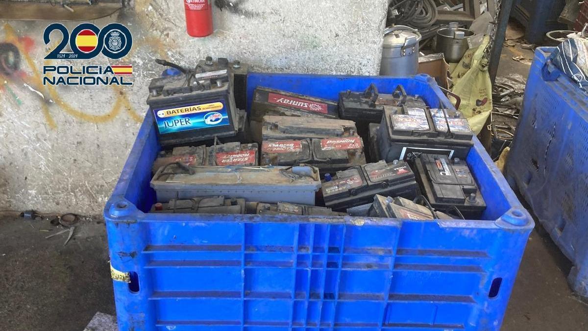 Sucesos Murcia | Detenido por robar al menos 37 baterías de coches aparcados en Murcia y ...