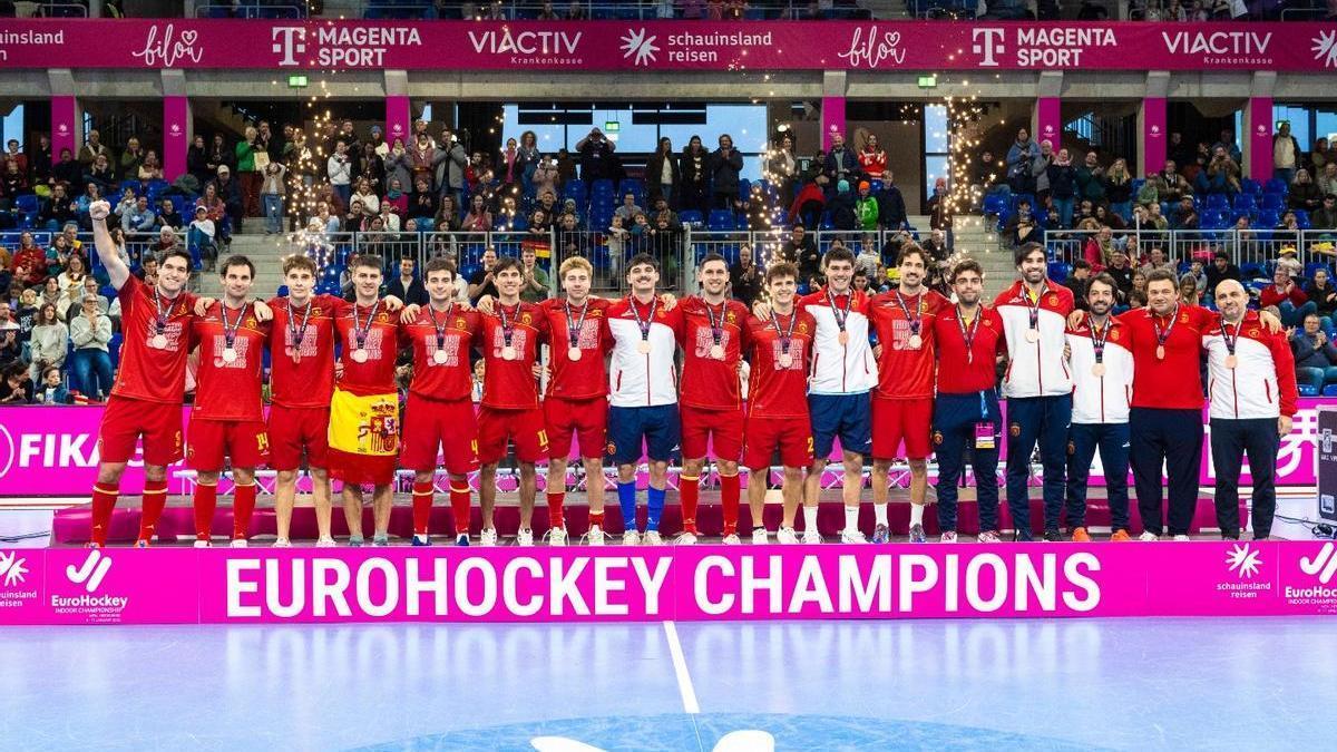 Bronce para España en el Europeo de hockey sala con el valenciano César ...