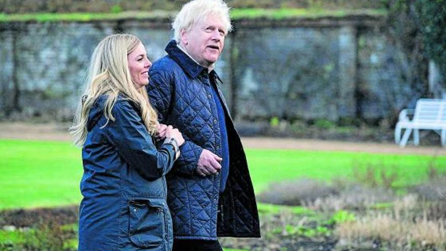 Movistar muestra las primeras imágenes de “This England”, con Kenneth Branagh