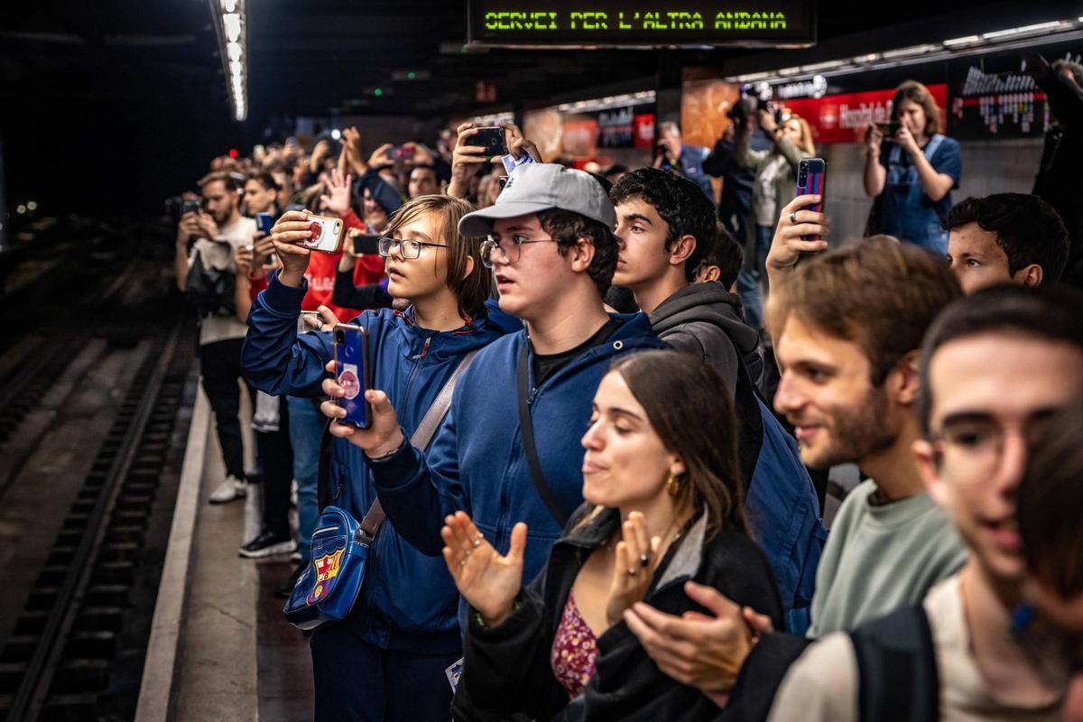 Barcelona retira el último metro con amianto