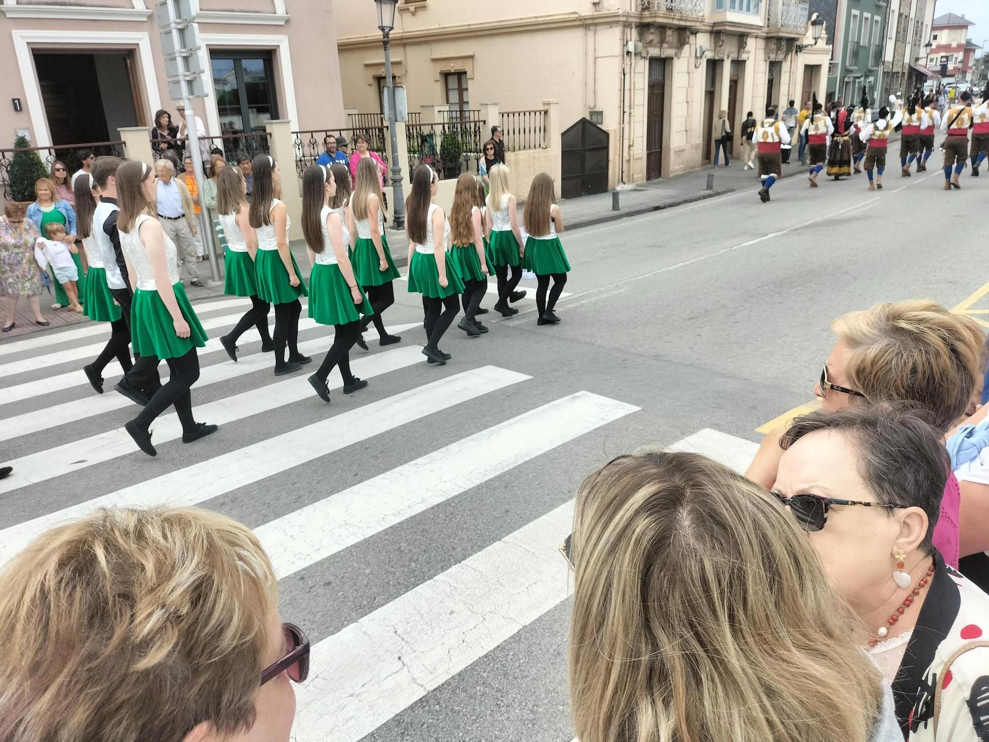 Alborada y misa folclórica en un Festival Intercéltico d'Occidente que gana adeptos