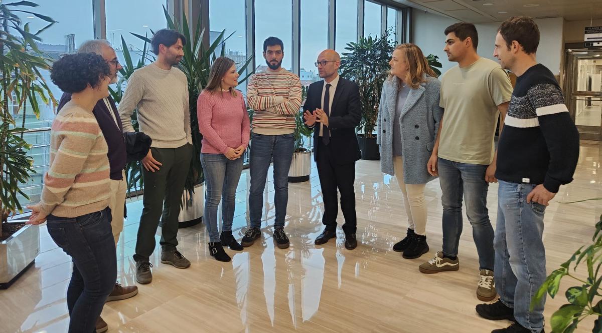 La novedosa propuesta de Ciencia al patronato de Idonial: "tickets" de ...