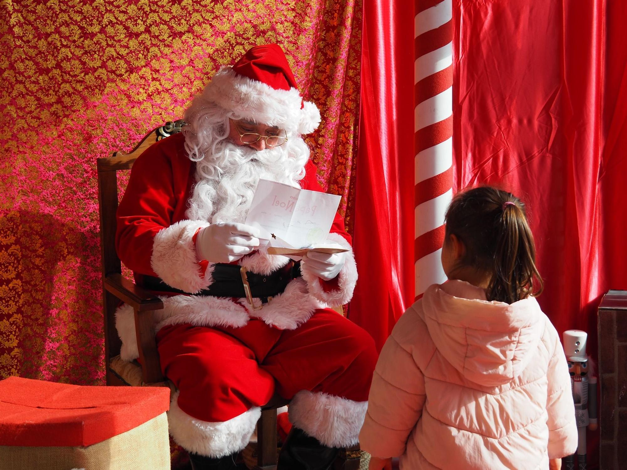 Visita del Pare i la Mare Noel a Miramar - Levante-EMV