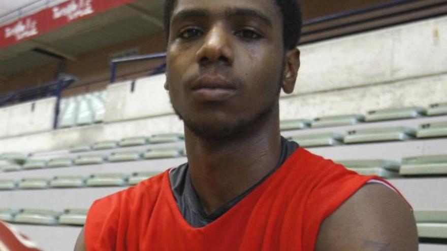 Joe Ragland hace trece mil kilómetros en día y medio para conseguir el ...