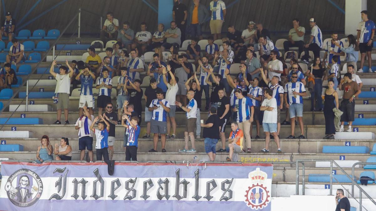 2-0: El Avilés arranca la temporada luciendo su pólvora en ataque