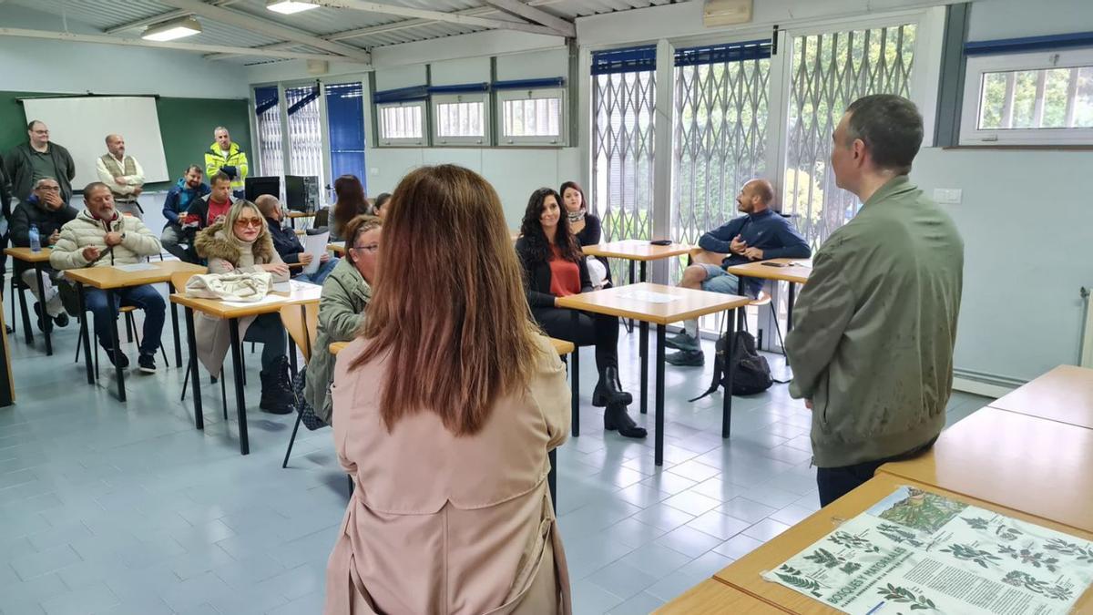 Corvera diploma a doce personas formadas en jardinería - La Nueva España