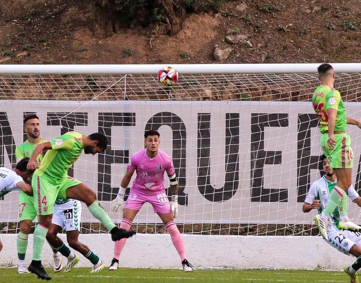 El portero Eric Puerto, primer fichaje invernal del Deportivo - La ...