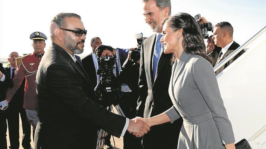 Los Reyes llegan a Marruecos con el objeto de relanzar las relaciones