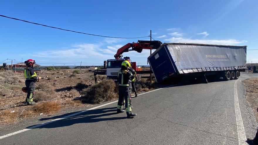 VÍDEO SUCESOS GRAN CANARIA | Accidente de un camión plancha en Gran Canaria