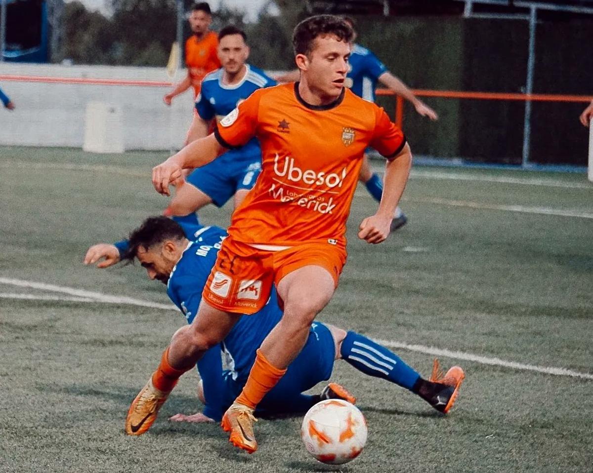 El Atzeneta despide el año en el Regit con empate ante el Acero ...