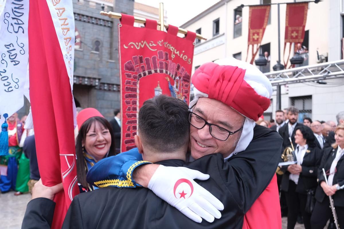 ENTRADA DE BANDAS ELDA 2023 | Catarsis en Elda en el comienzo de los Moros y Cristianos