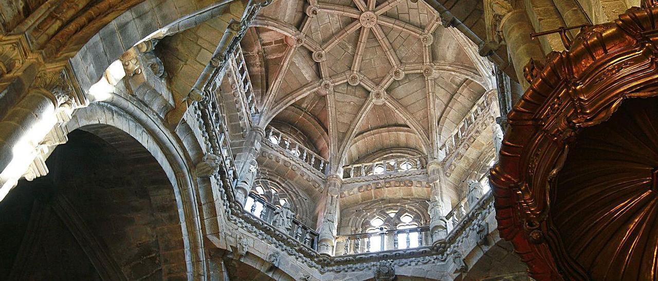 El cimborrio gótico de la Catedral peligra y se deshace “como arenisca ...