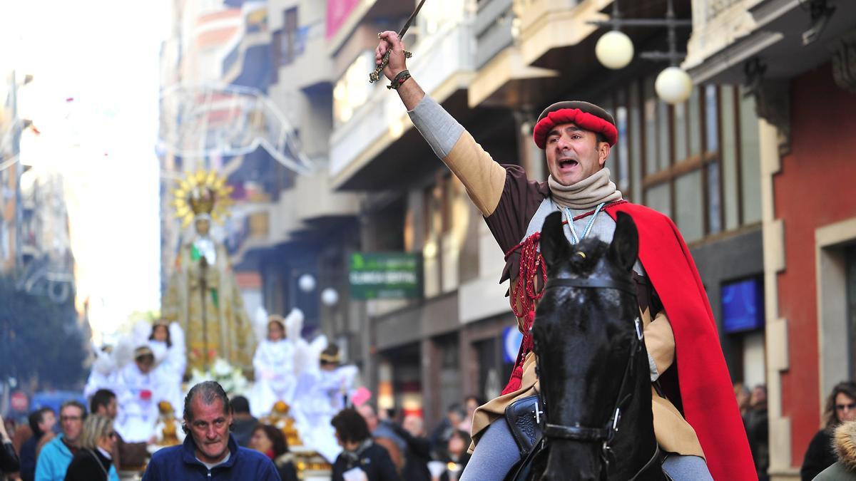 Venida de la Virgen: El nuevo Francesc Cantó se presenta oficialmente ...