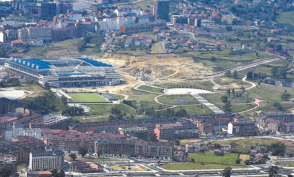 Oviedo a pie de calle: el álbum de Olivares