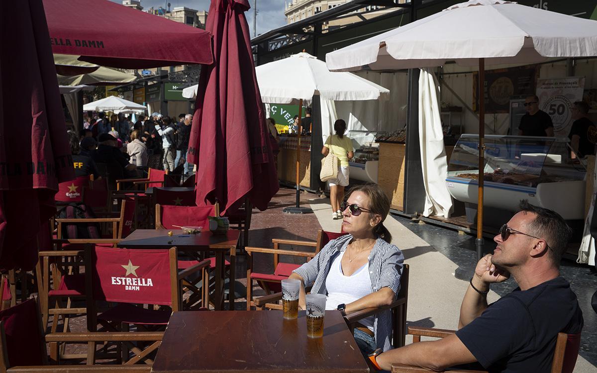 'Mercat de Mercats' degustación de comida en la plaza Catalunya