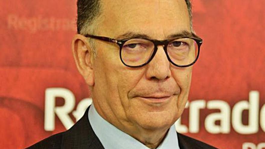 El registrador Manuel Ballesteros, cruz de San Raimundo del Ministerio ...