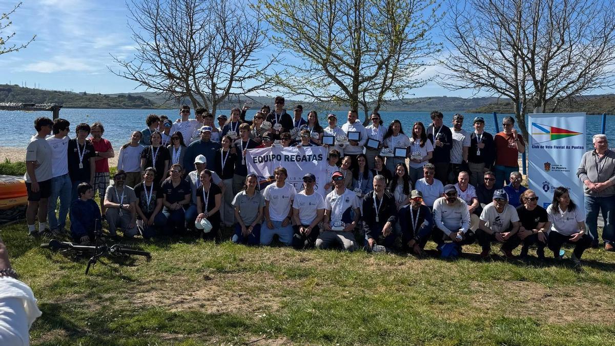 La ría de Vigo suma un nuevo título nacional de vaurien