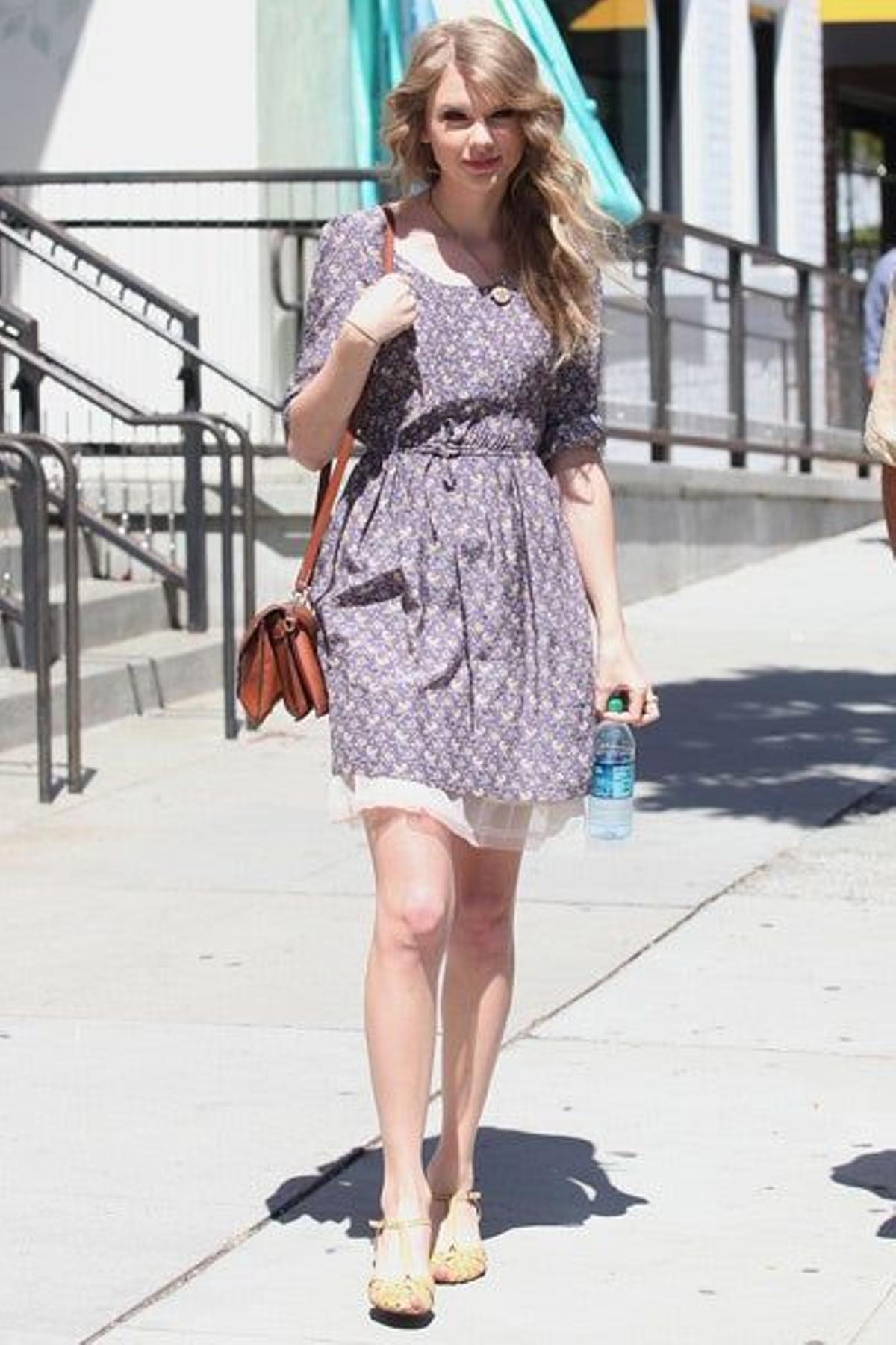 El look vintage de Taylor Swift - Stilo