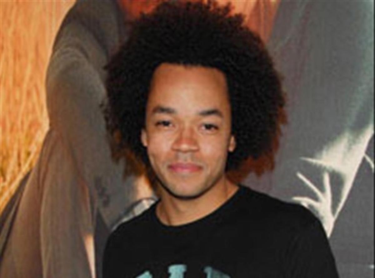 Armani Exchange acomiada el seu dissenyador per copiar un disseny