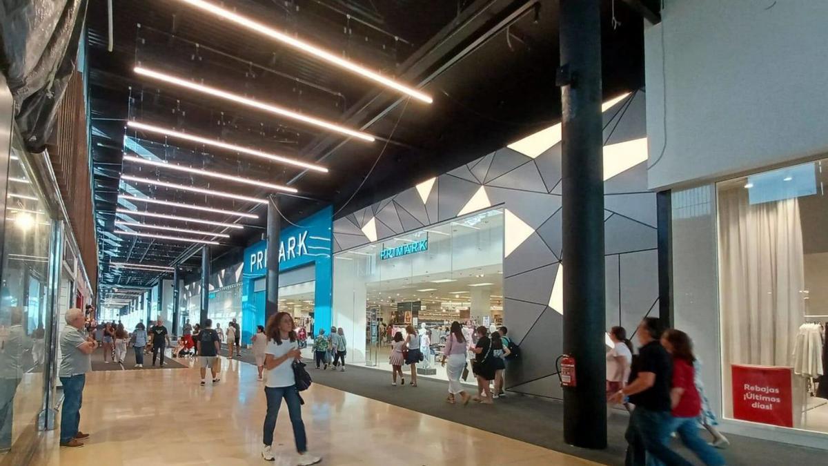 NUEVAS TIENDAS PARQUE PRINCIPADO | Siero da licencia a las tres ...