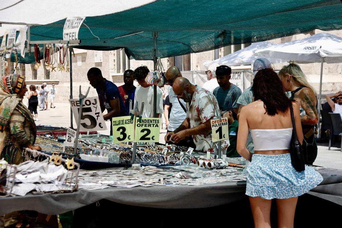 El Ayuntamiento de València cita a los vendedores de los mercadillos ...
