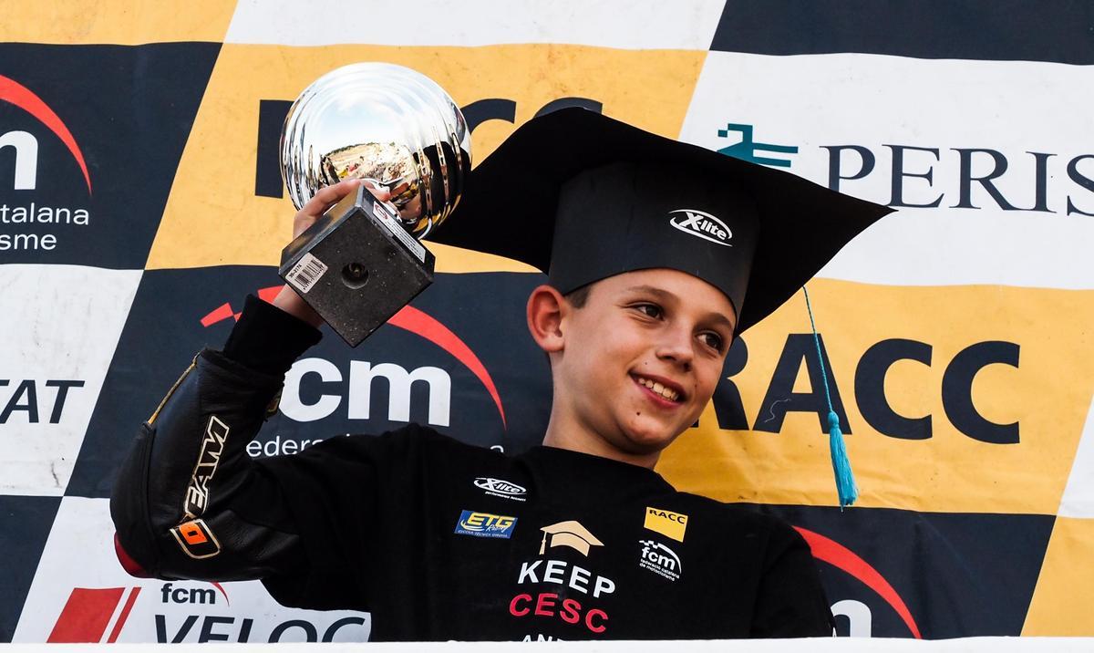 Cesc, el niño que cambió el chupete por una moto