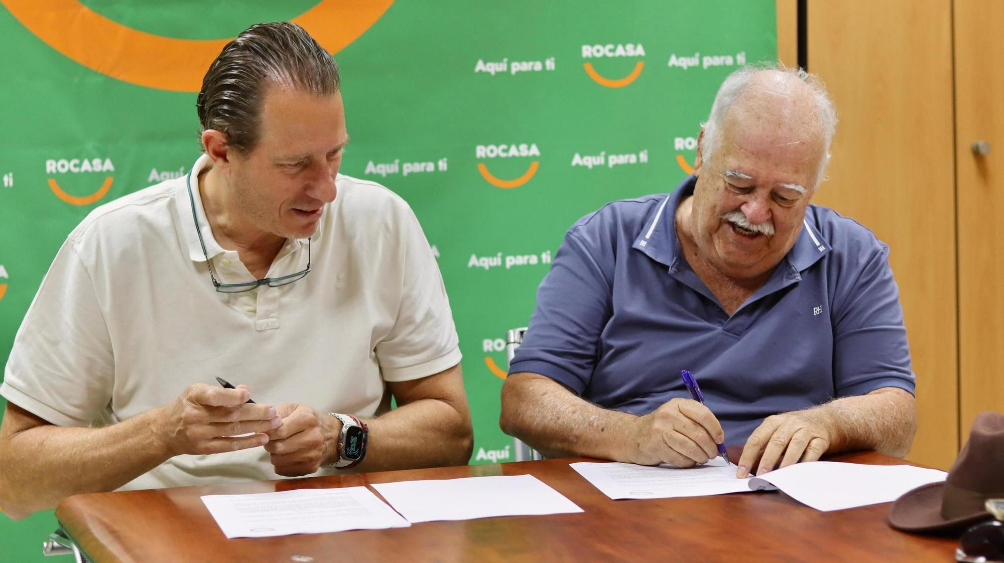 BALONMANO: Rocasa renueva su compromiso con el Club Balonmano Remudas ...