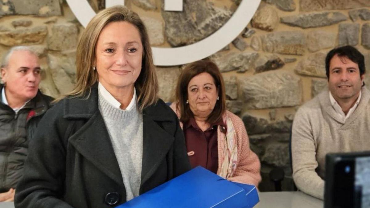 Luisa Sánchez sumará «nuevos fichajes» e históricos del PP de Vigo